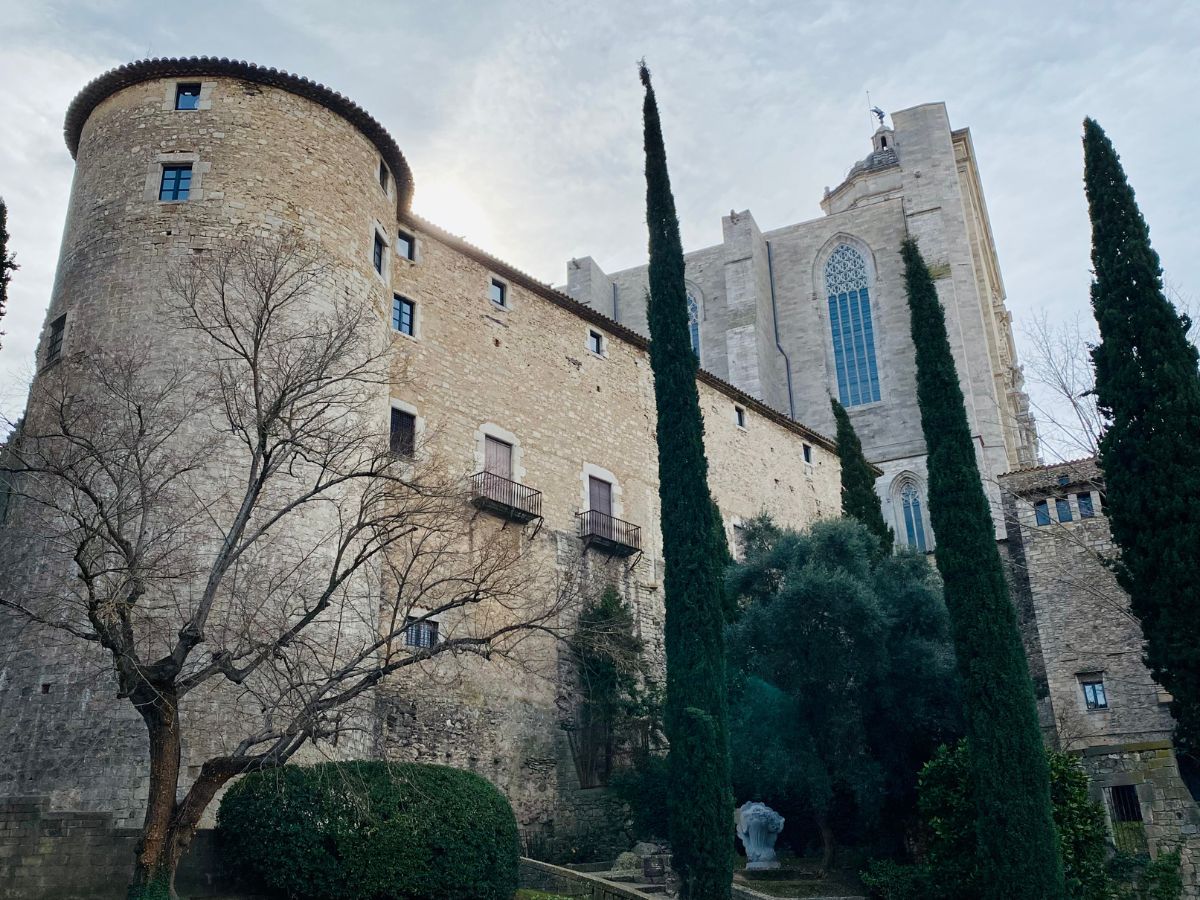 Girona Old Town: A Guide to History, Food, and Charm